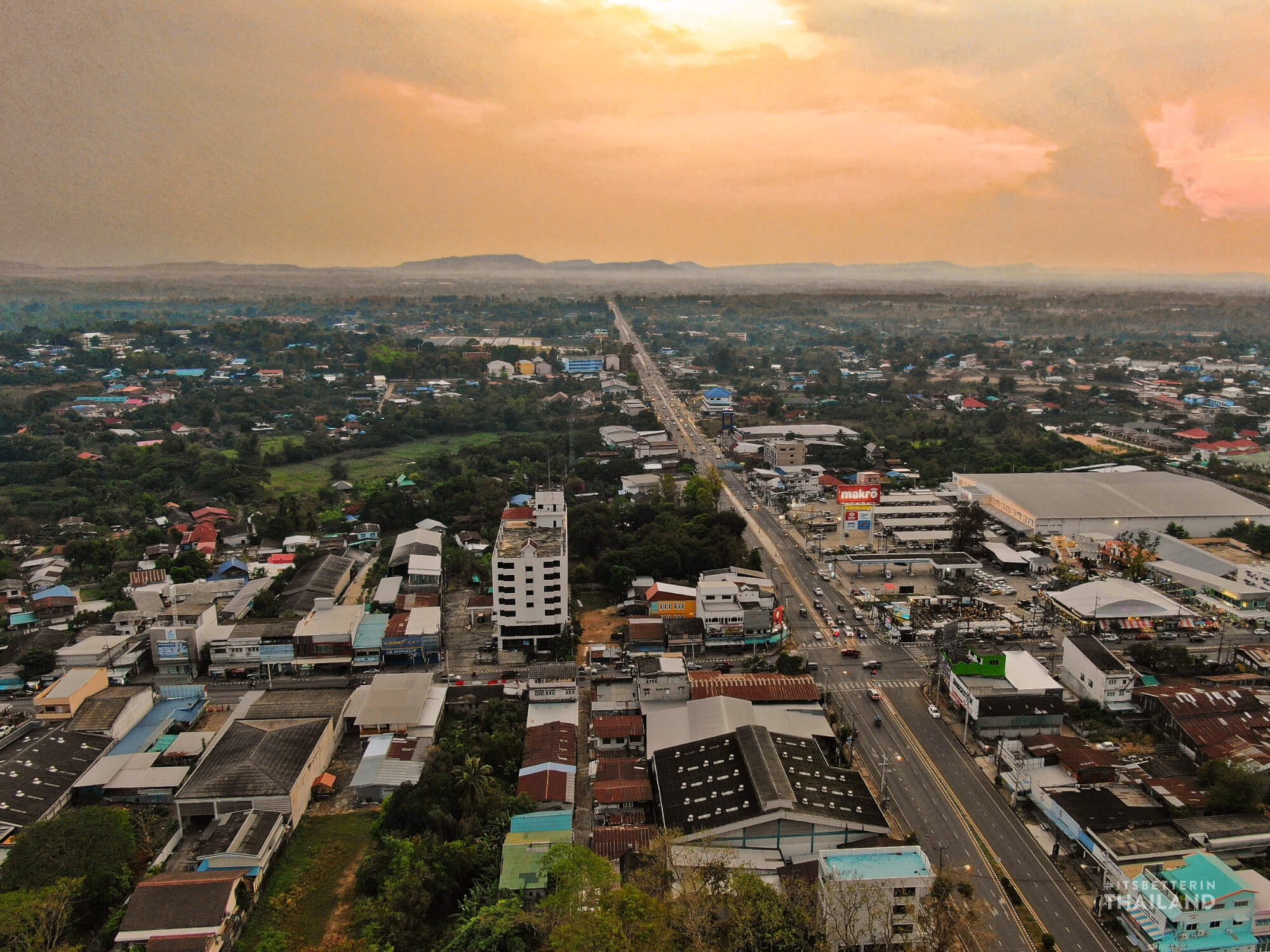 Mukdahan - Expats Travel Together!