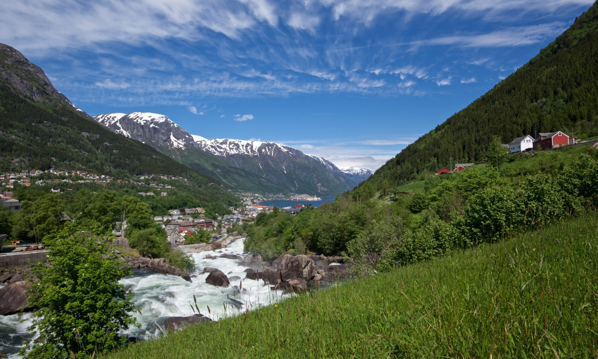 Odda - Expats Travel Together!